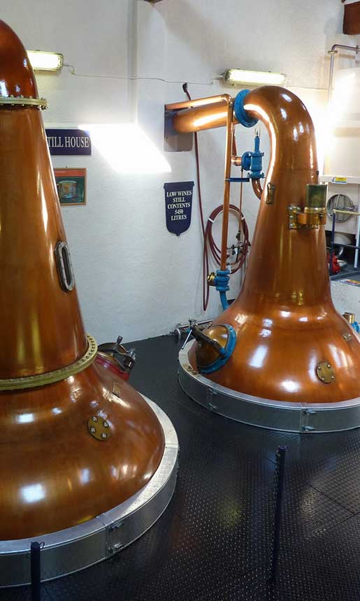 The Royal Deeside Whisky Tour featuring Royal Lochnagar and Fettercairn